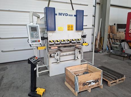 CNC abkant presa MVD EAP12 040D