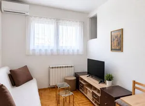 Izdavanje Stan - Beograd, Zvezdara: Učiteljsko naselje - Denkova bašta