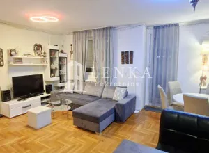 Prodaja Stan - Beograd, Voždovac centar