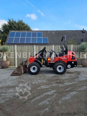 Utovarivač na točkovima
MANITOU MLA4-50H