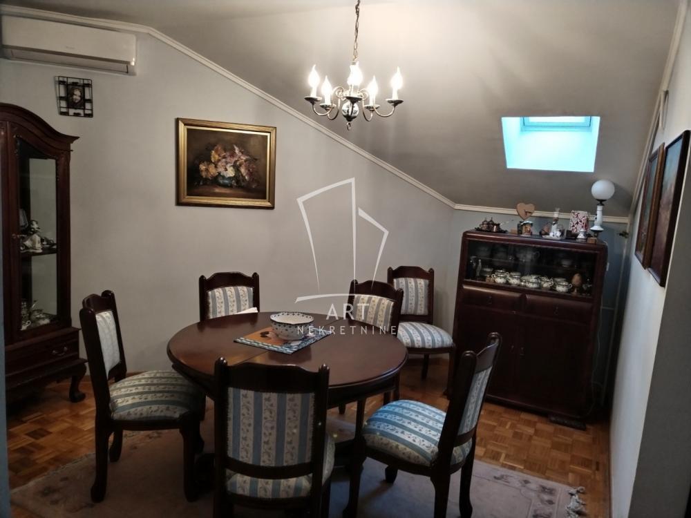 Viktora Novaka, Dvoiposoban stan na prodaju, 74m2, 229.500€