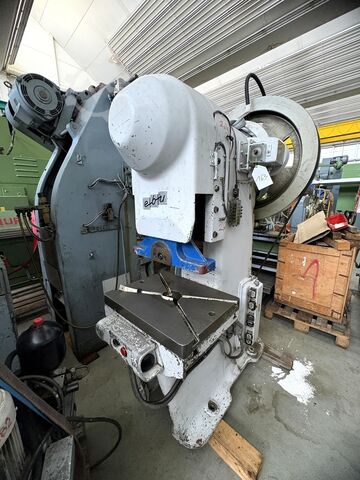 Ekscentrična presa
EBU H50F