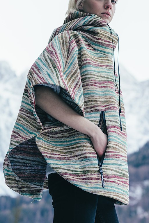 W's Classic Poncho