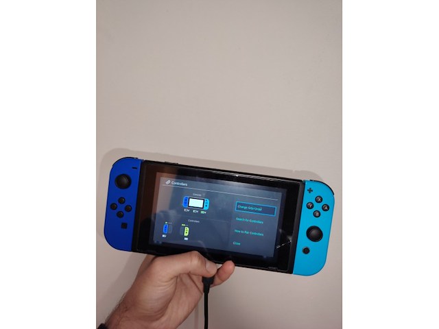 Nintendo Joycon kontroleri (TMR)