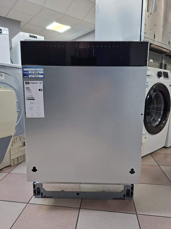 UGRADNA SUDO MAŠINA SIMENS SX63EX04TE/01 IQ300 , 13 KOMPLETA