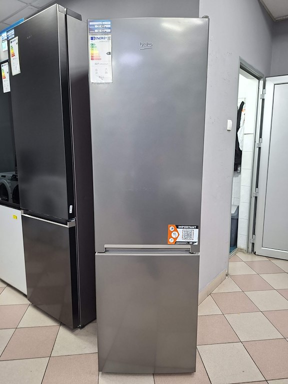 FRIŽIDER BEKO RCSA300K40GN , 182 CM