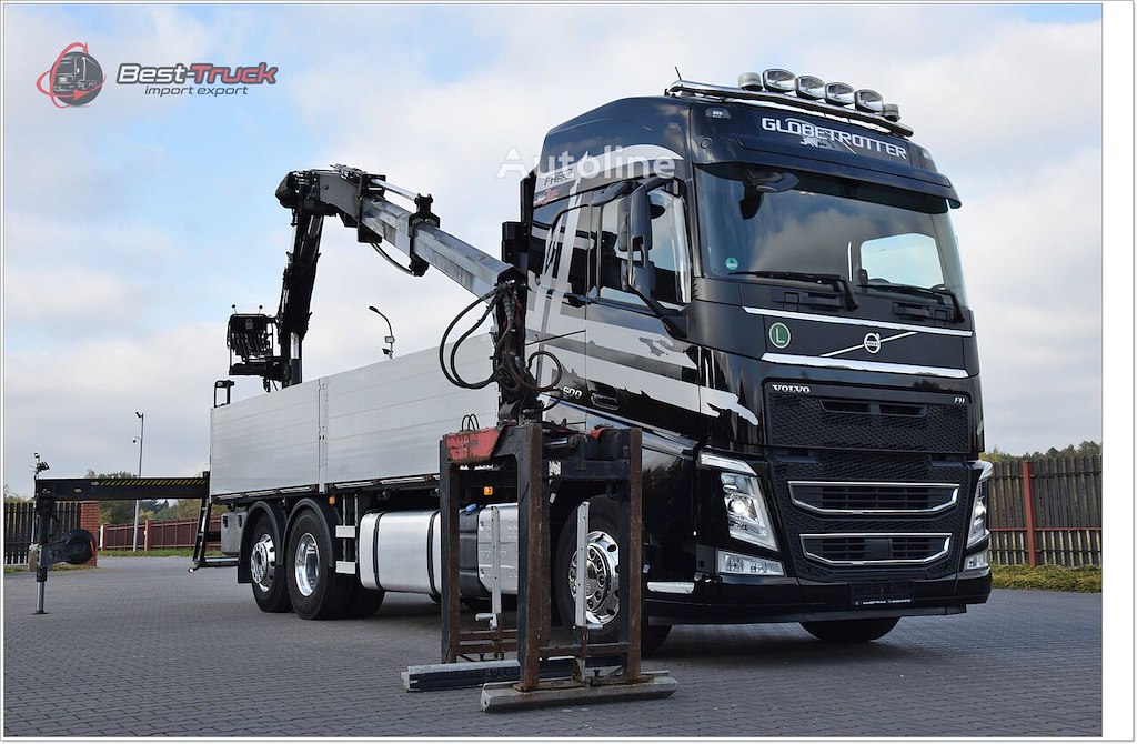 Volvo FH500 kamion s ravnom platformom