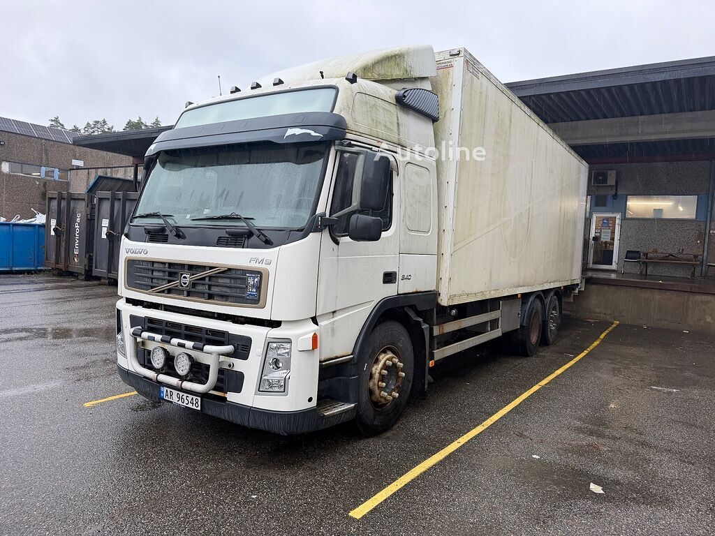 Prodaje se Volvo Skapbil VOLVO FM9 6X2 Rep Objekt/Dele bil kamion furgon na aukciji