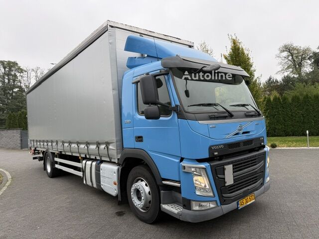 Volvo FM 330 kamion sa klizna zavesa cerada