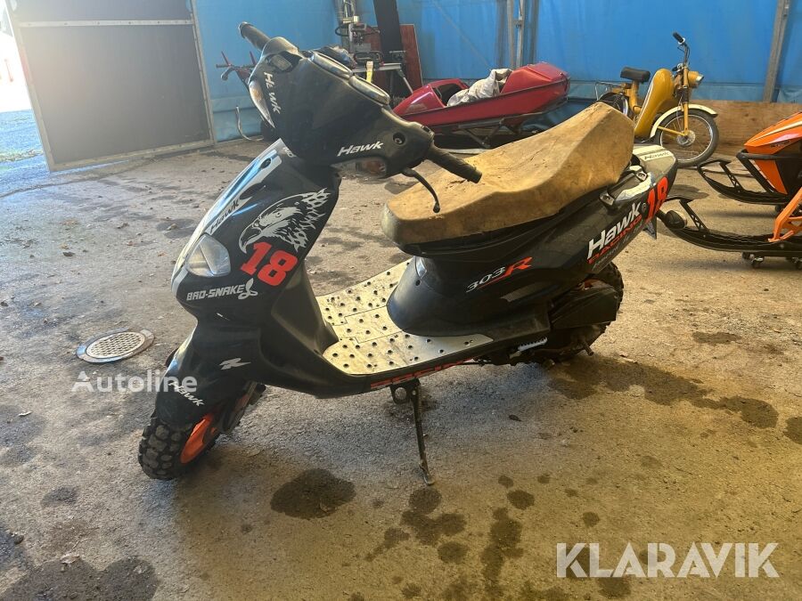 Prodaje se Hawk 303R motocikl na aukciji