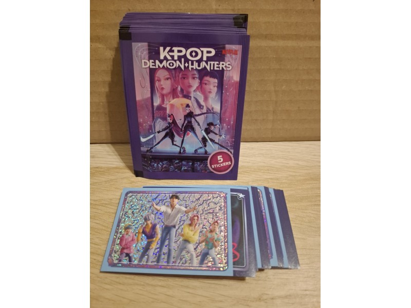 K pop 30 kesica i 44 slicice