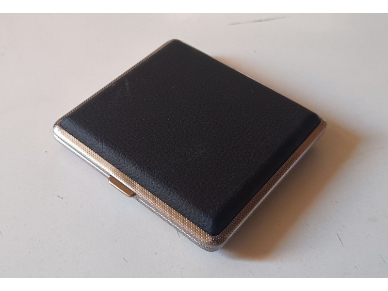 RASPRODAJA Tabakera, metalna - Crna