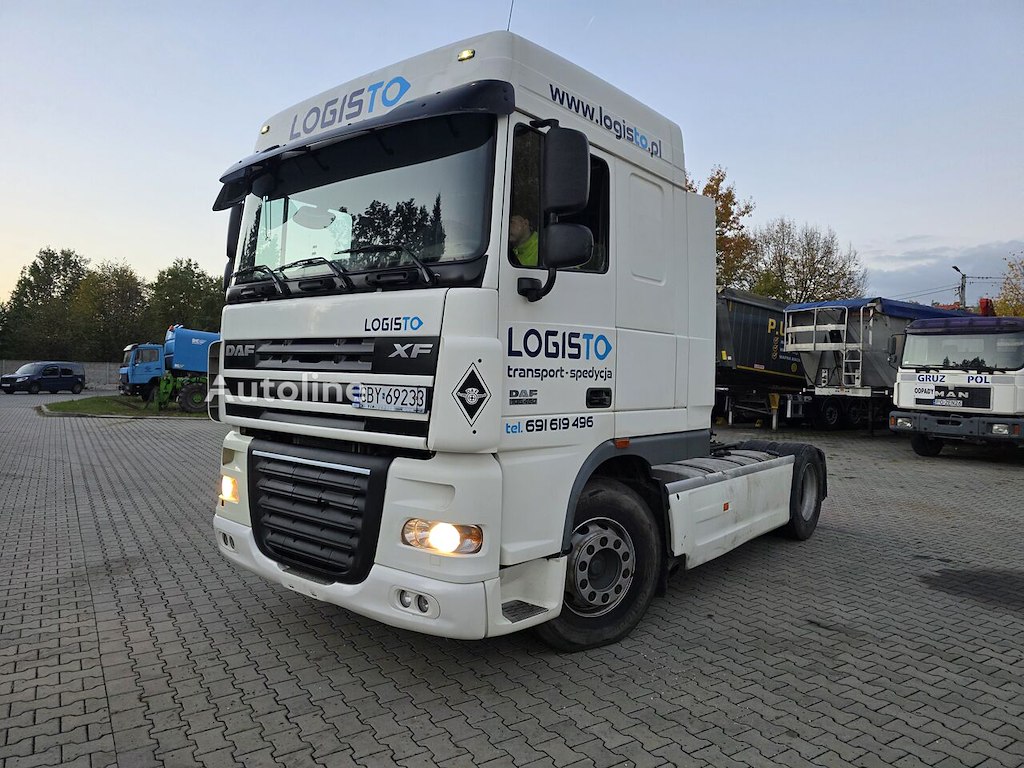 DAF XF 105 460 tegljač