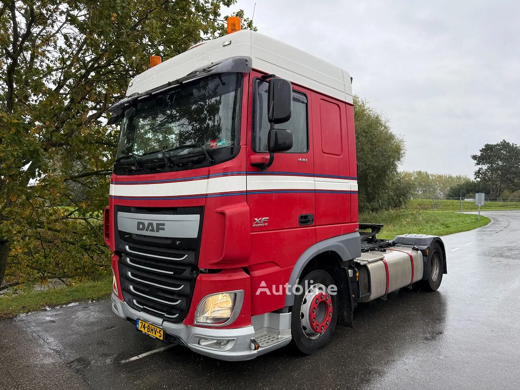 DAF XF 440 Spacecab / Hefschotel / Standairco / SmartTachoV2 tegljač