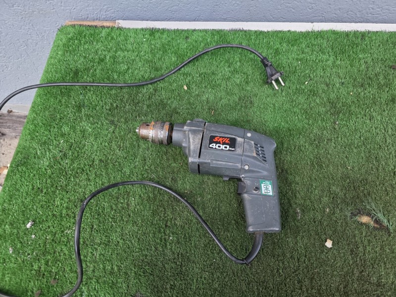 Skill elektricna busilica