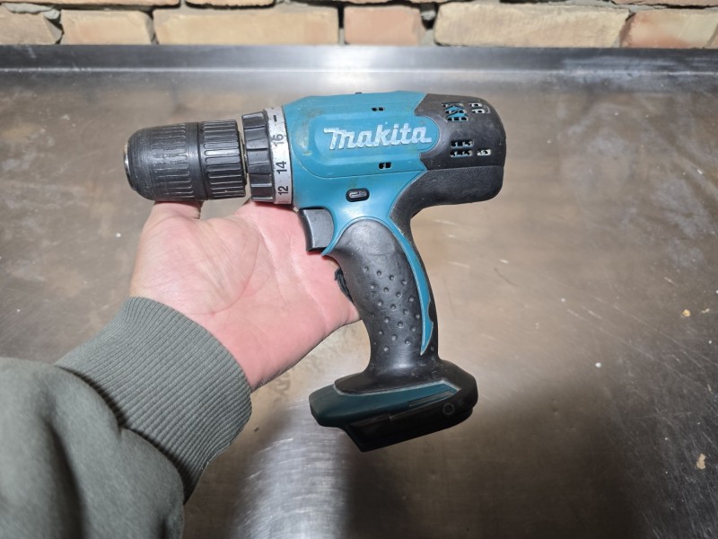 Makita akumulatorske bušilice-šrafilica 18v