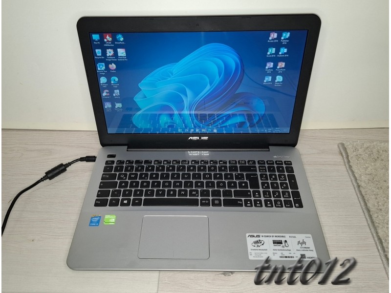 == ASUS R556L= i3-4005U= 500Gb= NVidia 2Gb= 15,6 LED ==