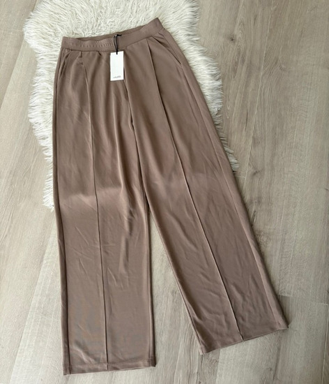 Akcija❤️‍   SET od 2 para pantalona za s/m Novo