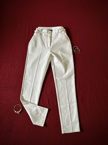 Bele pantalone