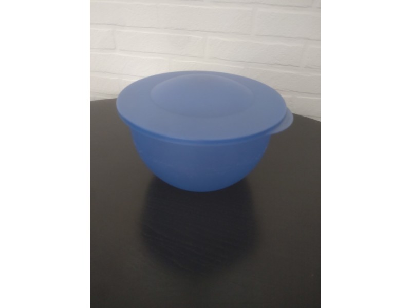 Tupperware plava posuda