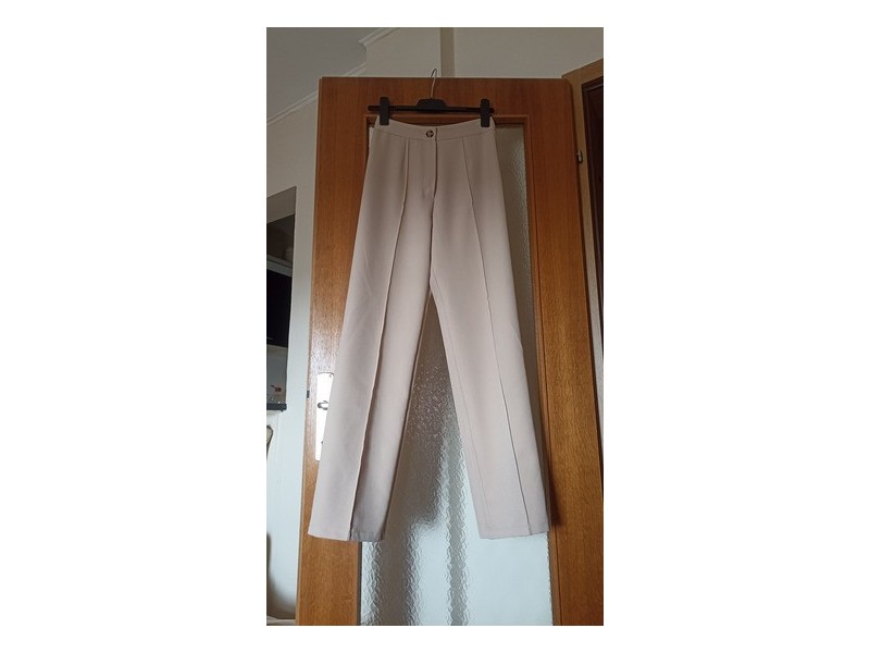Krem duboke pantalone Vel.38