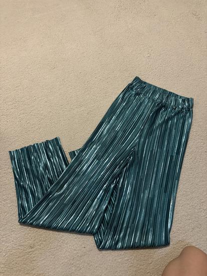    PS Fashion plisirane pantalone