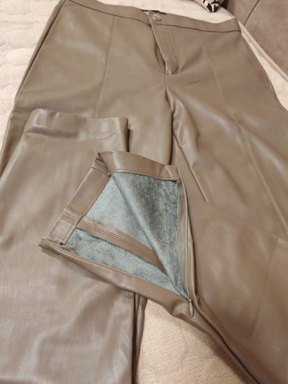 Zara kožne pantalone