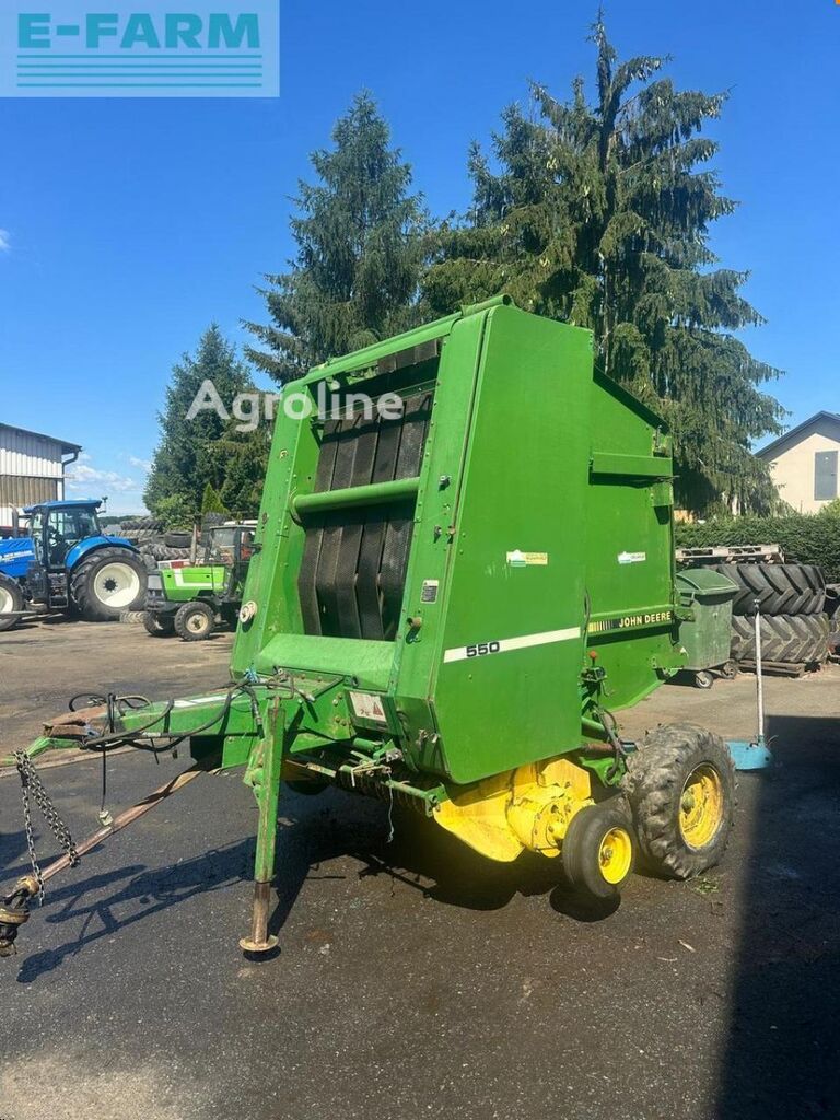 John Deere 550 balirka za četvrtaste bale