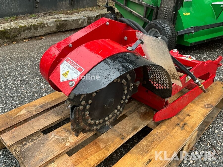Prodaje se Ventrac LC150 frezu za panjeve na aukciji