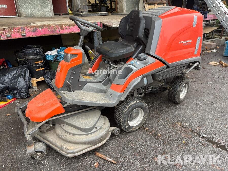 Prodaje se Husqvarna RC 320Ts AWD kosilicu za travu na aukciji