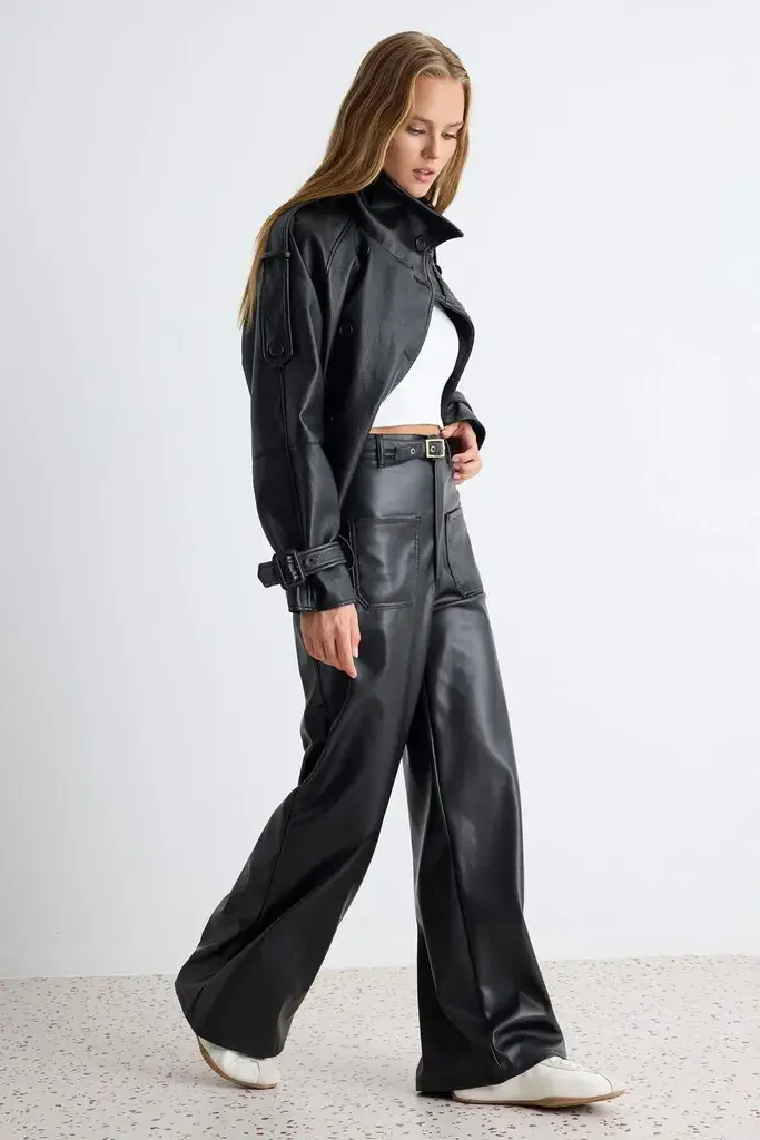 Trendyol ženske pantalone model Twoaw27Pl00022, crne