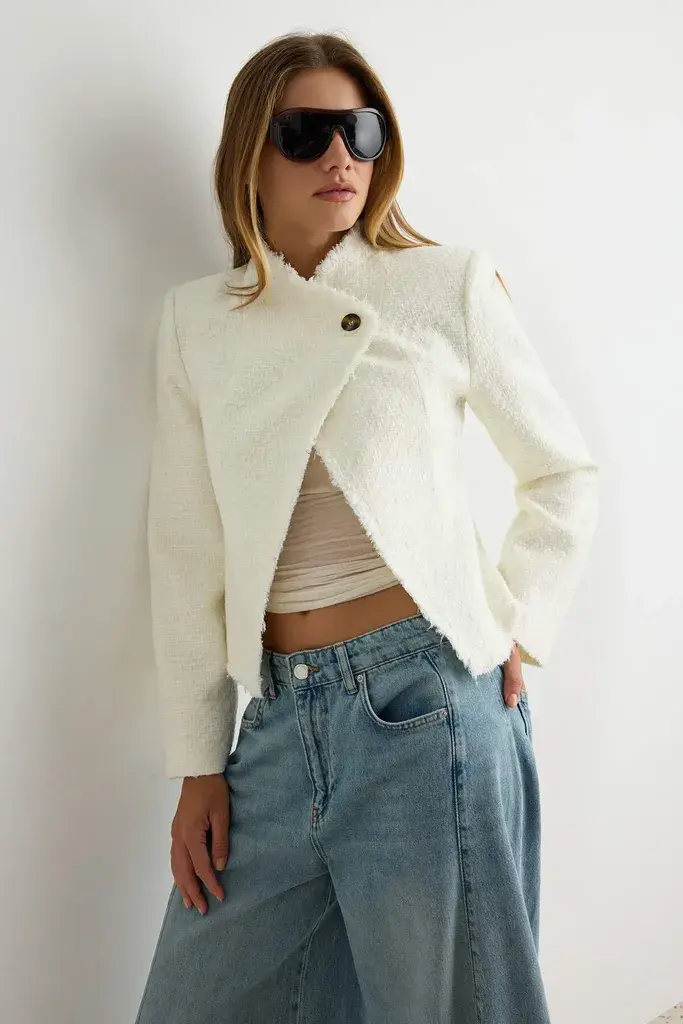 Trendyol ženska jakna model Twoaw27Bc00013, bela