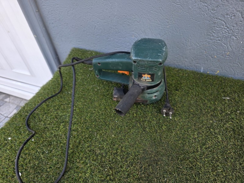 Elektricna eksentricna brusilica