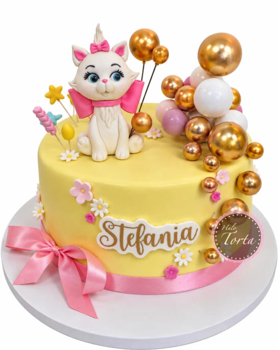 Maca Mari rođendanska torta sa zlatnim balonima