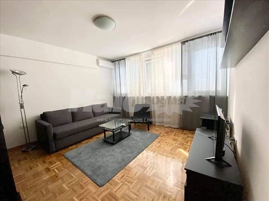 Vukov spomenik, kod TC Zire, 35m2, 1.5
