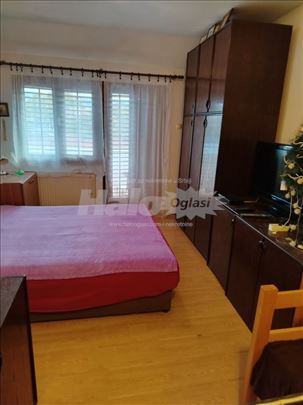Izdajem sobu mlađoj ženskoj osobi, studentkinji