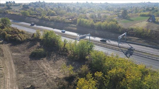 Beska 800 m2 gradjevinsko zemljiste