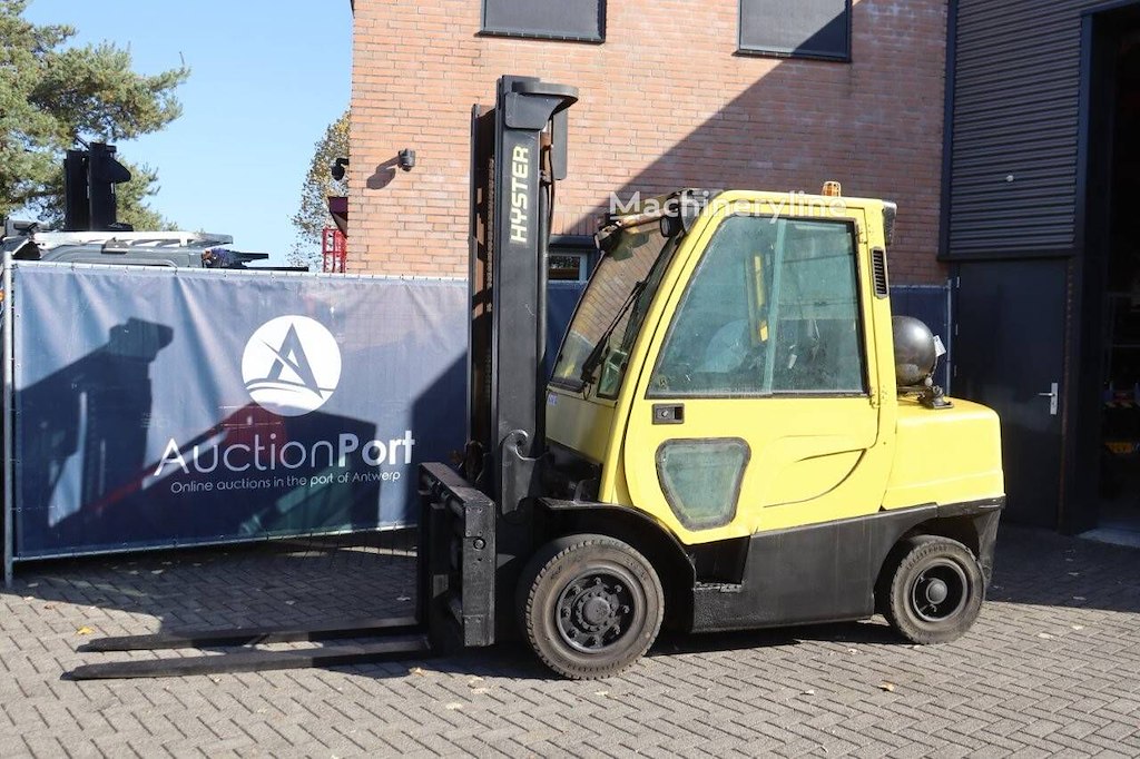 Prodaje se Hyster H4.5FTS5 viljuškar na gas na aukciji