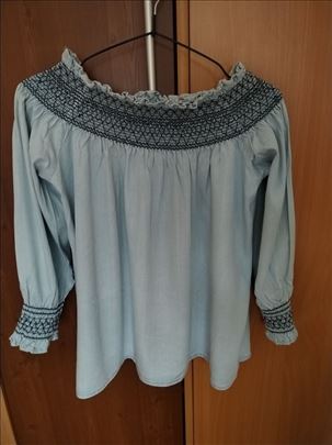 Bluza nebo plave boje