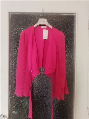 Nova sa etiketom ciklama elegantna plisirana bluza