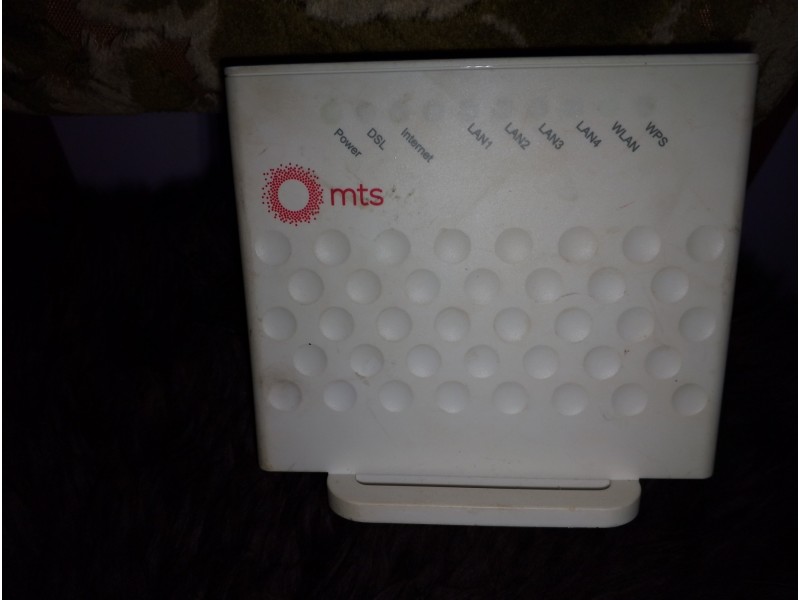MTS ZTE ZXHN H168N VDSL bežični ruter sa adapterom