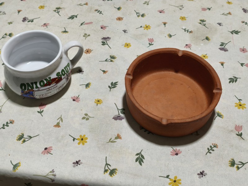 ŠOLJA I PEPELJARA