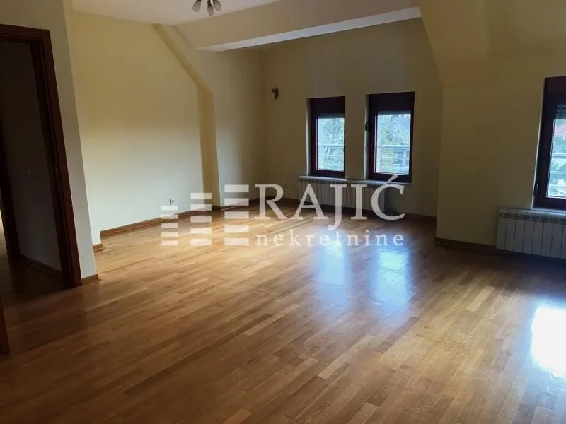 Izdavanje, trosoban stan, 90m², Savski Venac, Beograd