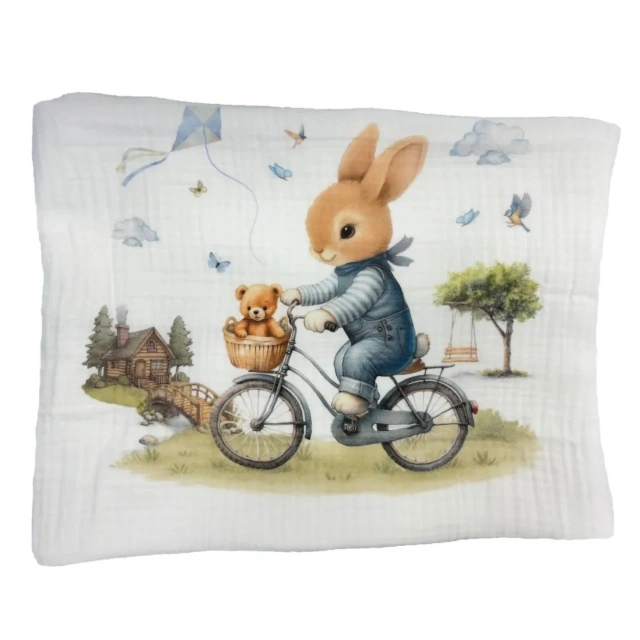 Deksi četvoroslojni muslin prekrivač za bebe Zeka na biciklu - plavi 120 x 120 cm