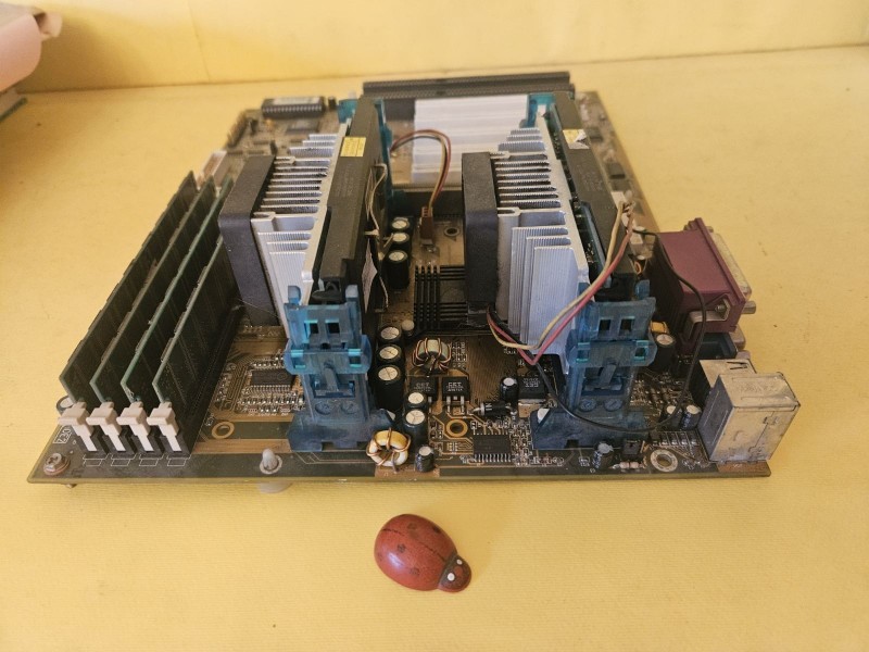 MATIČNA PLOČA Soltek SL-66A 2xPentium III 650MHz RETKO