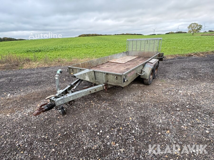Prodaje se Variant 3502 m3 prikolicu za građevinske strojeve na aukciji