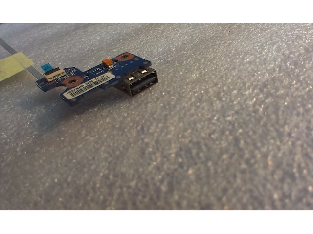 USB KONEKTOR ZA Toshiba Satellite C850 C855 C855D