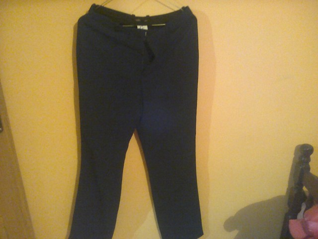 **GUESS pantalone**