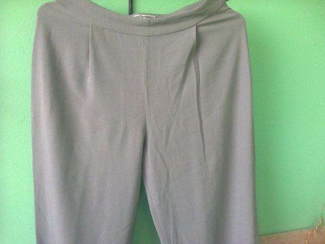 **EMPORIO ARMANI PANTALONE**