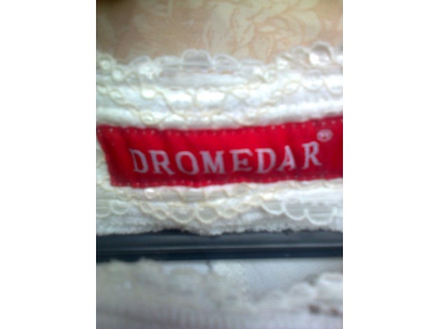 NOVO ili kao NOVO,extra 3/4 #DROMEDAR#